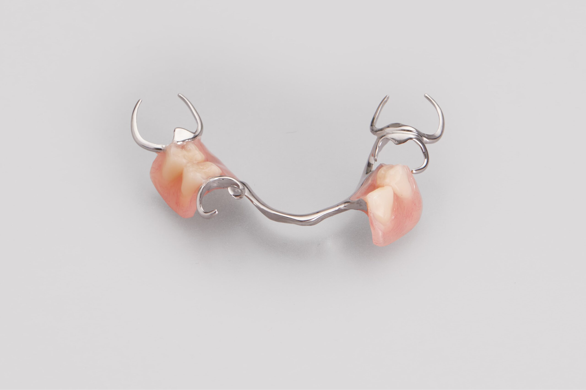 Removable Dentures: Advantages, Types, and Key Considerations